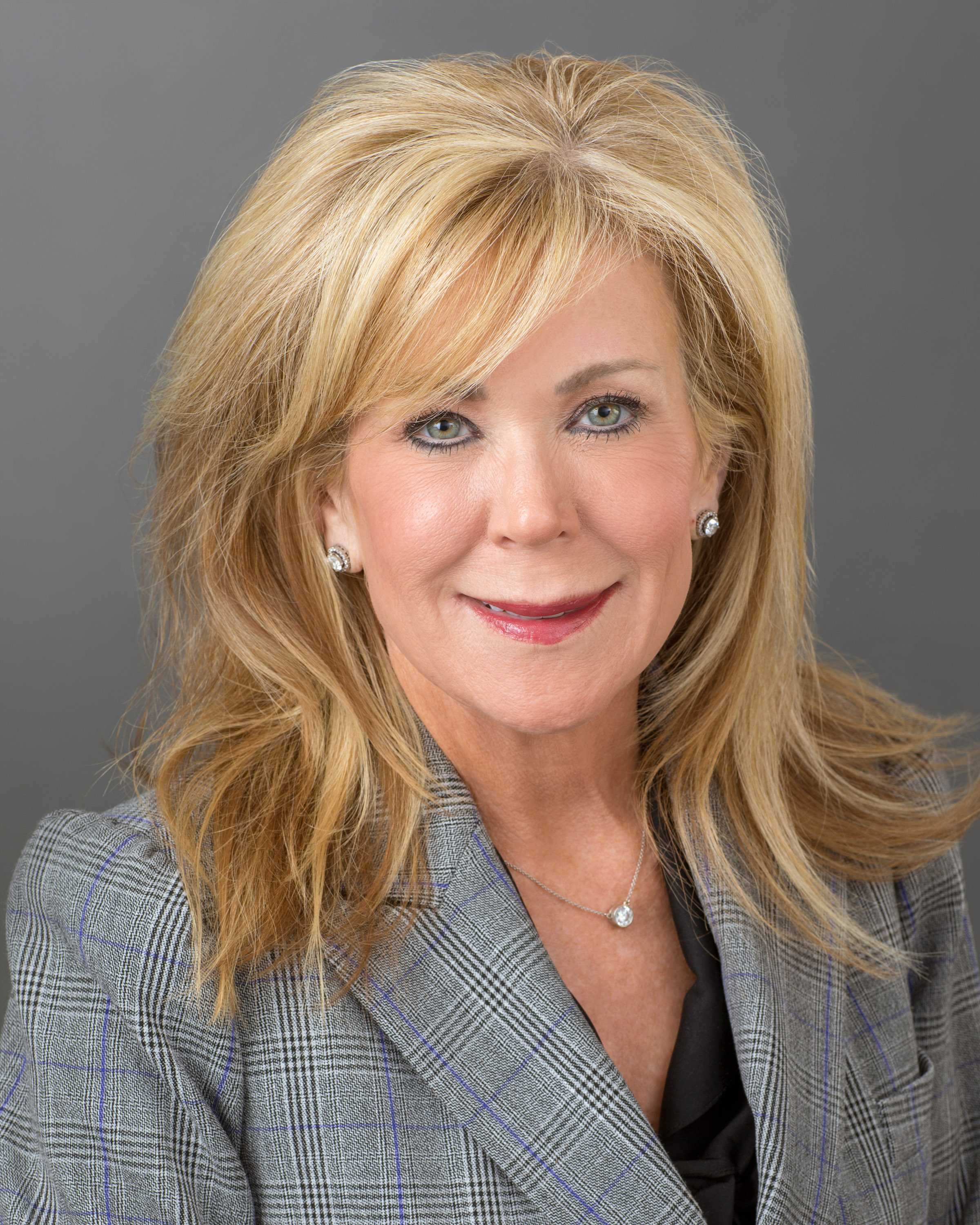 Lisa Ward's Instagram, Twitter & Facebook on IDCrawl